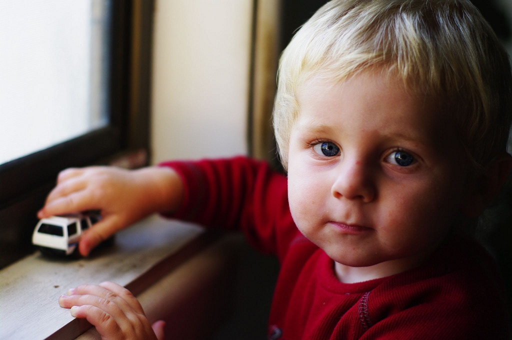 Pretend play less good for early child development than real life play